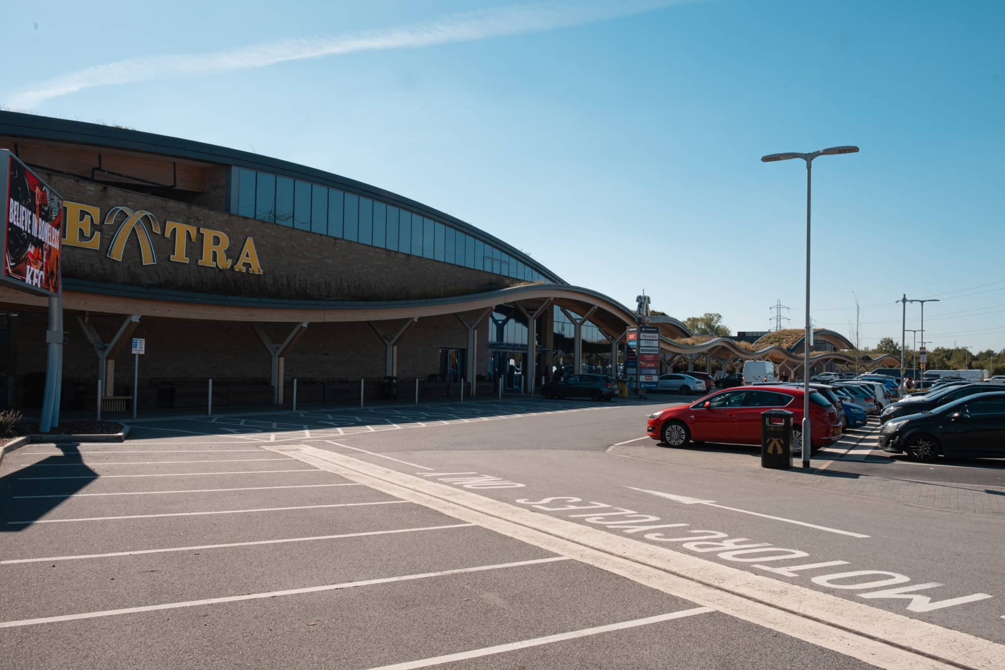 Leeds Skelton Lake Services – M1 J45 - Motorway Service Area