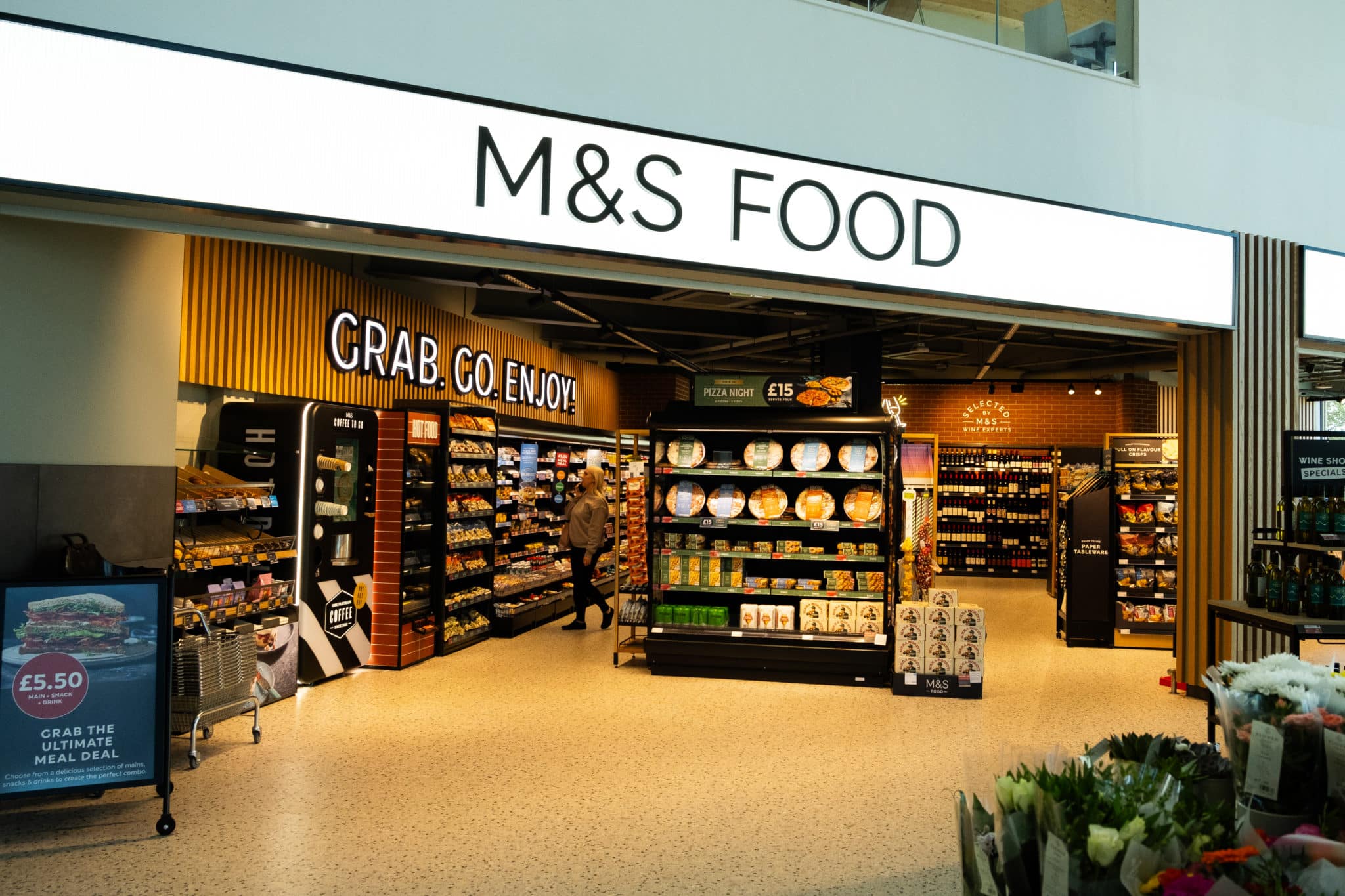 Leeds Skelton Lake Services – M1 J45 - Motorway Service Area